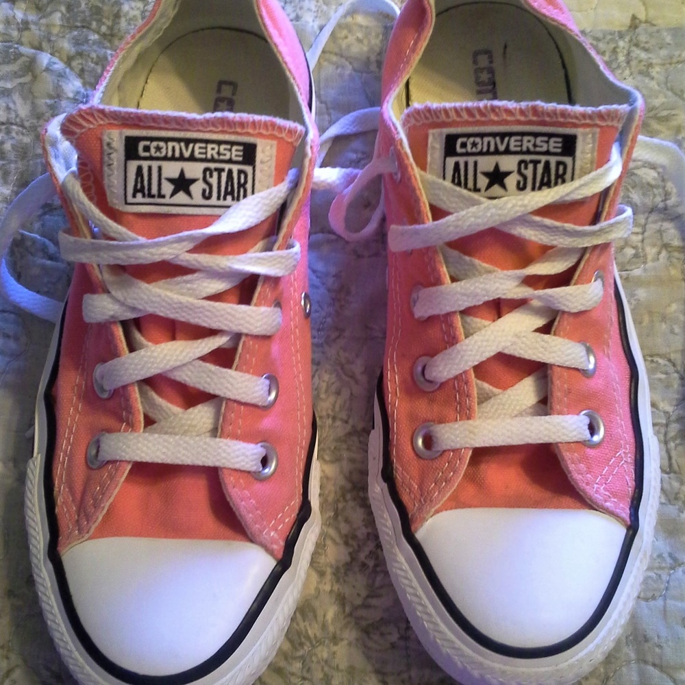 Converse Allstar Womans Coral Sneakers Size 6 - Gem